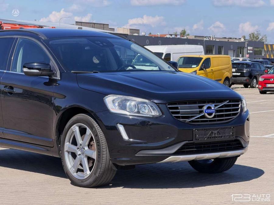 Black Volvo XC60 2014 in Taurage, with an engine capacity of 2.00 L and mileage of 276 thousand km for 10900 €, photo 6 on AUTOMOTO.COM.LV