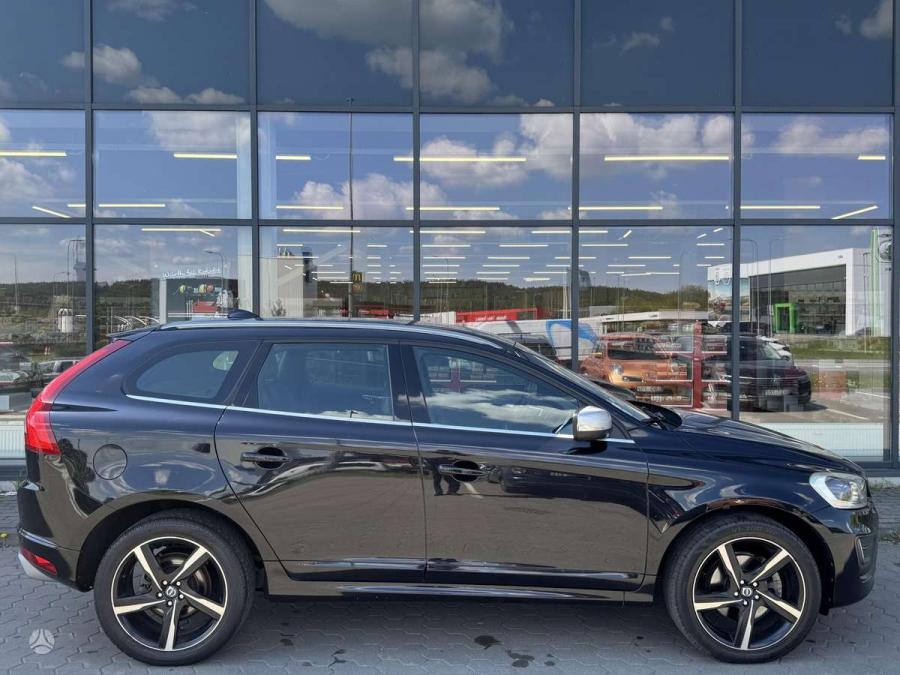 Melns Volvo XC60 2014 Viļņa, ar dzinēja tilpumu 2.00 L un nobraukumu 177 tūkst. km par 10650 €, foto 7 vietnē AUTOMOTO.COM.LV