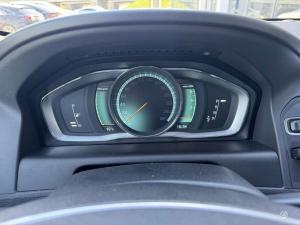 Melns Volvo XC60 2014 Viļņa, ar dzinēja tilpumu 2.00 L un nobraukumu 177 tūkst. km par 10650 €, foto 15 vietnē AUTOMOTO.COM.LV