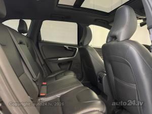Melns Volvo XC60 2014 Tallina, ar dzinēja tilpumu 2.00 L un nobraukumu 285 tūkst. km par 10999 €, foto 14 vietnē AUTOMOTO.COM.LV