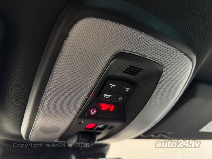 Melns Volvo XC60 2014 Tallina, ar dzinēja tilpumu 2.00 L un nobraukumu 285 tūkst. km par 10999 €, foto 22 vietnē AUTOMOTO.COM.LV