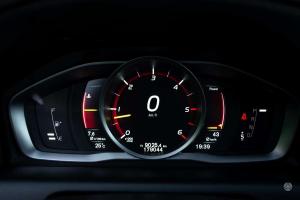 Melns Volvo XC60 2014 Elektrėnai, ar dzinēja tilpumu 2.40 L un nobraukumu 170 tūkst. km par 14000 €, foto 15 vietnē AUTOMOTO.COM.LV