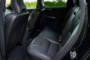 Melns Volvo XC60 2014 Elektrėnai, ar dzinēja tilpumu 2.40 L un nobraukumu 170 tūkst. km par 14000 €, foto 21 vietnē AUTOMOTO.COM.LV