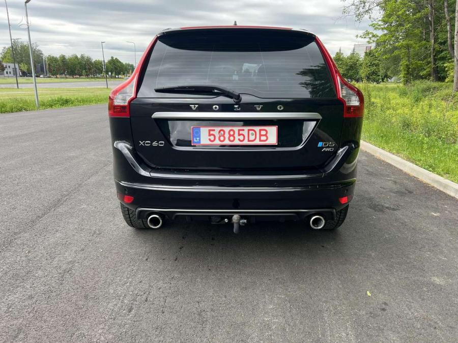 Melns Volvo XC60 2014 Kauņa, ar dzinēja tilpumu 2.40 L un nobraukumu 246 tūkst. km par 11200 €, foto 6 vietnē AUTOMOTO.COM.LV