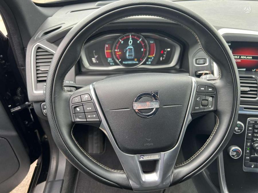 Melns Volvo XC60 2014 Kauņa, ar dzinēja tilpumu 2.40 L un nobraukumu 246 tūkst. km par 11200 €, foto 10 vietnē AUTOMOTO.COM.LV