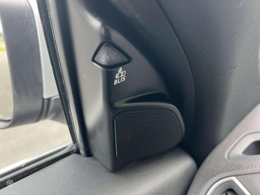 Melns Volvo XC60 2014 Kauņa, ar dzinēja tilpumu 2.40 L un nobraukumu 246 tūkst. km par 11200 €, foto 13 vietnē AUTOMOTO.COM.LV