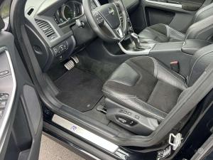 Melns Volvo XC60 2014 Kauņa, ar dzinēja tilpumu 2.40 L un nobraukumu 246 tūkst. km par 11200 €, foto 16 vietnē AUTOMOTO.COM.LV