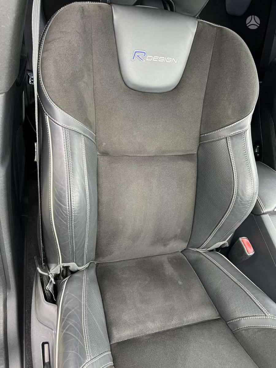Melns Volvo XC60 2014 Kauņa, ar dzinēja tilpumu 2.40 L un nobraukumu 246 tūkst. km par 11200 €, foto 17 vietnē AUTOMOTO.COM.LV