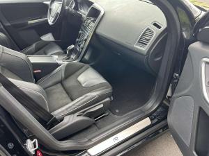 Melns Volvo XC60 2014 Kauņa, ar dzinēja tilpumu 2.40 L un nobraukumu 246 tūkst. km par 11200 €, foto 19 vietnē AUTOMOTO.COM.LV