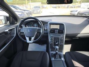 Black Volvo XC60 2014 in Vilnius, with an engine capacity of 2.40 L and mileage of 223 thousand km for 12450 €, photo 14 on AUTOMOTO.COM.LV