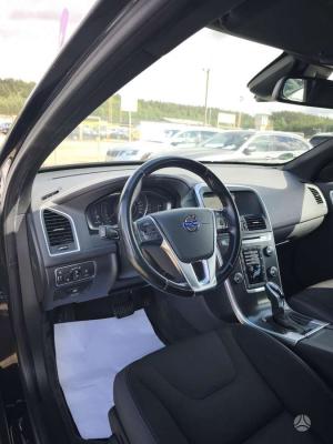 Black Volvo XC60 2014 in Vilnius, with an engine capacity of 2.40 L and mileage of 223 thousand km for 12450 €, photo 16 on AUTOMOTO.COM.LV