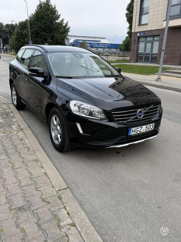 Black Volvo XC60 2014 in Klaipeda, with an engine capacity of 1.97 L and mileage of 153 thousand km for 13000 €, photo 3 on AUTOMOTO.COM.LV