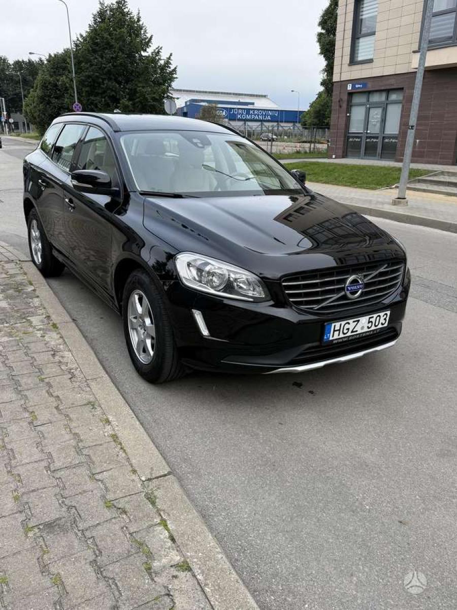 Black Volvo XC60 2014 in Klaipeda, with an engine capacity of 1.97 L and mileage of 153 thousand km for 13000 €, photo 4 on AUTOMOTO.COM.LV
