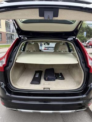 Black Volvo XC60 2014 in Klaipeda, with an engine capacity of 1.97 L and mileage of 153 thousand km for 13000 €, photo 7 on AUTOMOTO.COM.LV