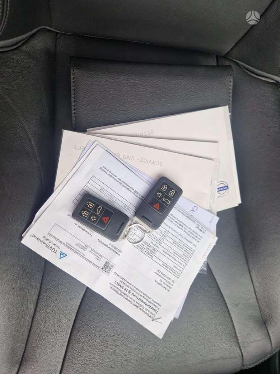 Black Volvo XC60 2014 in Vilnius, with an engine capacity of 1.98 L and mileage of 260 thousand km for 11950 €, photo 28 on AUTOMOTO.COM.LV