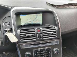 Black Volvo XC60 2014 in Vilnius, with an engine capacity of 2.40 L and mileage of 321 thousand km for 3800 €, photo 14 on AUTOMOTO.COM.LV