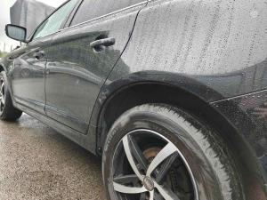Black Volvo XC60 2014 in Vilnius, with an engine capacity of 2.40 L and mileage of 321 thousand km for 3800 €, photo 18 on AUTOMOTO.COM.LV