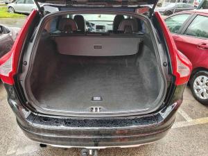 Black Volvo XC60 2014 in Vilnius, with an engine capacity of 2.40 L and mileage of 321 thousand km for 3800 €, photo 25 on AUTOMOTO.COM.LV