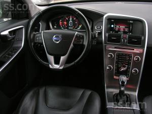 Black Volvo XC60 2014 in Riga, with an engine capacity of 2.00 L and mileage of 220 thousand km for 10990 €, photo 16 on AUTOMOTO.COM.LV