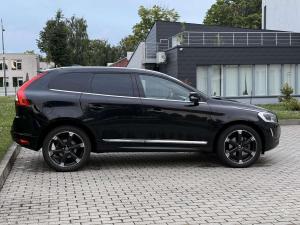 Black Volvo XC60 2014 in Mazeikiai, with an engine capacity of 2.40 L and mileage of 255 thousand km for 16700 €, photo 8 on AUTOMOTO.COM.LV