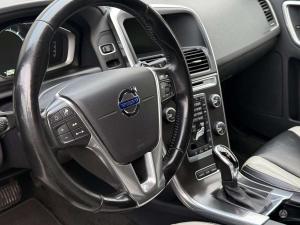 Black Volvo XC60 2014 in Mazeikiai, with an engine capacity of 2.40 L and mileage of 255 thousand km for 16700 €, photo 20 on AUTOMOTO.COM.LV