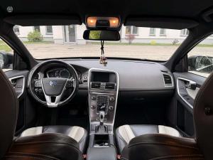 Black Volvo XC60 2014 in Mazeikiai, with an engine capacity of 2.40 L and mileage of 255 thousand km for 16700 €, photo 21 on AUTOMOTO.COM.LV