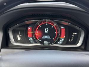 Black Volvo XC60 2014 in Mazeikiai, with an engine capacity of 2.40 L and mileage of 255 thousand km for 16700 €, photo 23 on AUTOMOTO.COM.LV