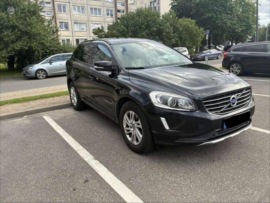 Melns Volvo XC60 2014 Viļņa, ar dzinēja tilpumu 2.40 L un nobraukumu 330 tūkst. km par 8999 €, foto 4 vietnē AUTOMOTO.COM.LV
