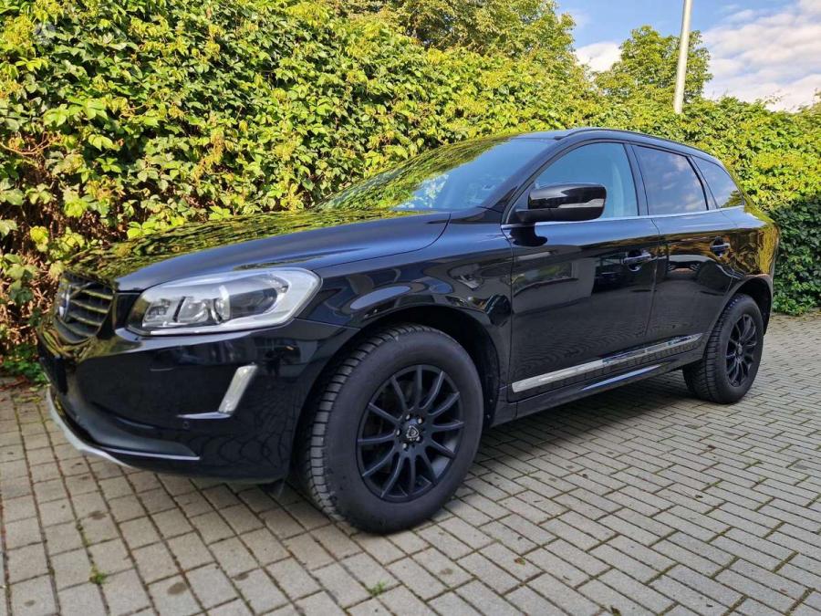Melns Volvo XC60 2014 Viļņa, ar dzinēja tilpumu 1.98 L un nobraukumu 177 tūkst. km par 12650 €, foto 5 vietnē AUTOMOTO.COM.LV