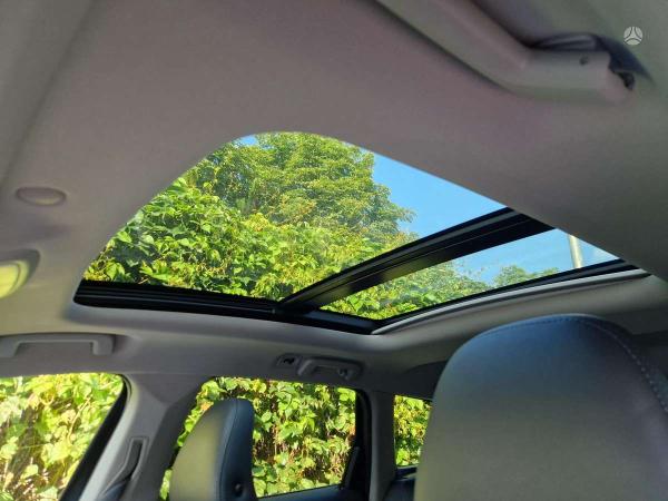 Black Volvo XC60 2014 in Vilnius, with an engine capacity of 1.98 L and mileage of 177 thousand km for 12650 €, photo 10 on AUTOMOTO.COM.LV