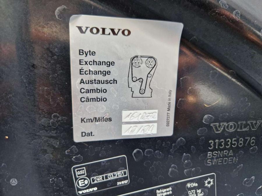 Melns Volvo XC60 2014 Viļņa, ar dzinēja tilpumu 1.98 L un nobraukumu 177 tūkst. km par 12650 €, foto 13 vietnē AUTOMOTO.COM.LV