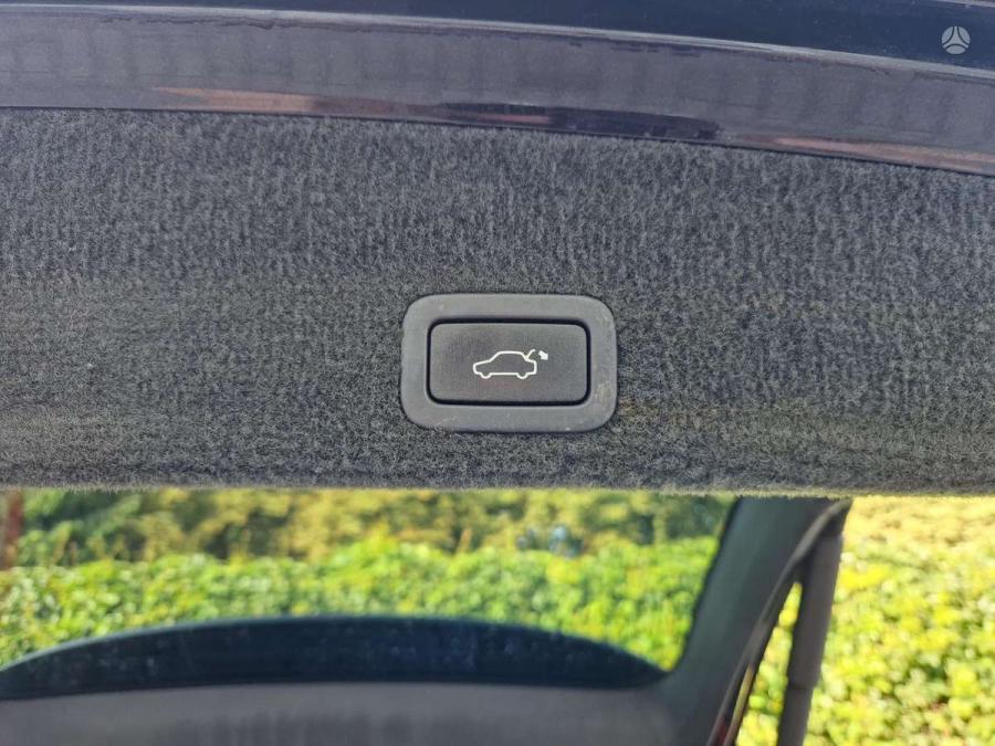 Melns Volvo XC60 2014 Viļņa, ar dzinēja tilpumu 1.98 L un nobraukumu 177 tūkst. km par 12650 €, foto 22 vietnē AUTOMOTO.COM.LV