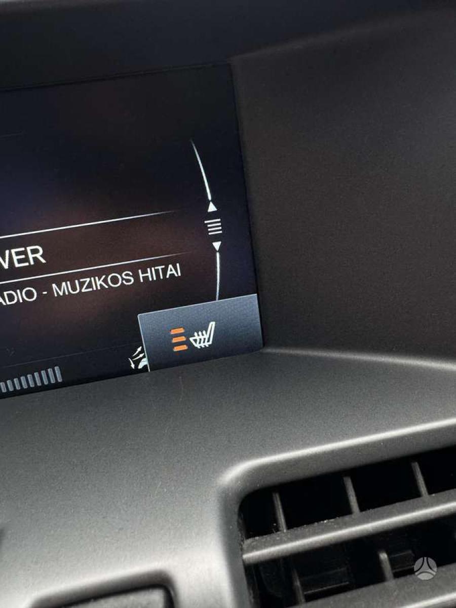Black Volvo XC60 2014 in Alytus, with an engine capacity of 2.00 L and mileage of 191 thousand km for 10950 €, photo 18 on AUTOMOTO.COM.LV