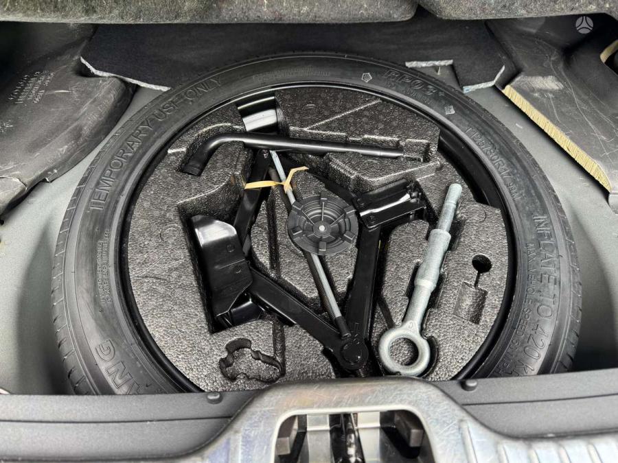Black Volvo XC60 2014 in Alytus, with an engine capacity of 2.00 L and mileage of 191 thousand km for 10950 €, photo 27 on AUTOMOTO.COM.LV
