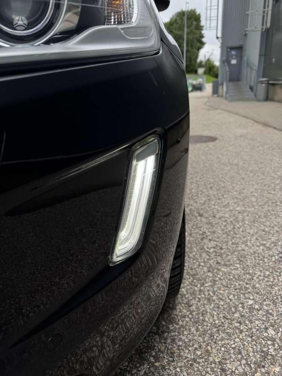 Black Volvo XC60 2014 in Alytus, with an engine capacity of 2.00 L and mileage of 191 thousand km for 10950 €, photo 30 on AUTOMOTO.COM.LV