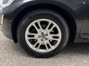 Black Volvo XC60 2014 in Alytus, with an engine capacity of 2.00 L and mileage of 191 thousand km for 10950 €, photo 31 on AUTOMOTO.COM.LV