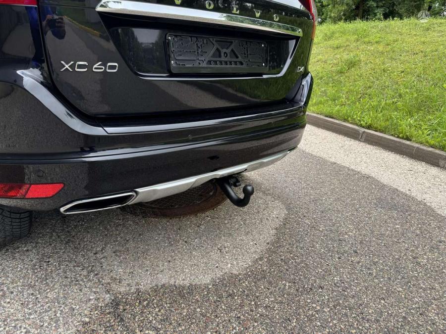 Black Volvo XC60 2014 in Alytus, with an engine capacity of 2.00 L and mileage of 191 thousand km for 10950 €, photo 36 on AUTOMOTO.COM.LV