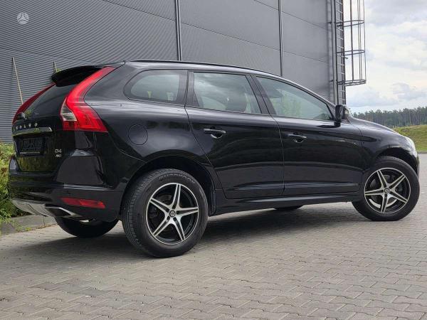 Melns Volvo XC60 2014 Viļņa, ar dzinēja tilpumu 2.40 L un nobraukumu 229 tūkst. km par 14500 €, foto 5 vietnē AUTOMOTO.COM.LV