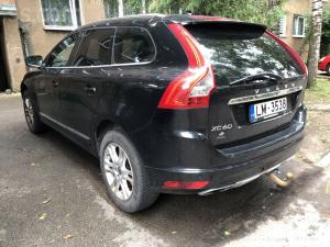 Black Volvo XC60 2014 in Riga, with an engine capacity of 2.00 L and mileage of 213 thousand km for 9600 €, photo 6 on AUTOMOTO.COM.LV