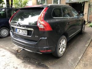 Black Volvo XC60 2014 in Riga, with an engine capacity of 2.00 L and mileage of 213 thousand km for 9600 €, photo 8 on AUTOMOTO.COM.LV