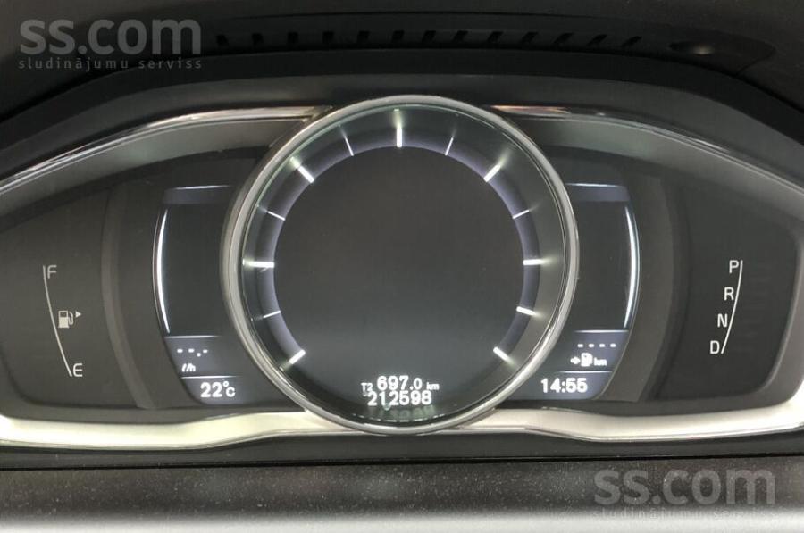 Black Volvo XC60 2014 in Riga, with an engine capacity of 2.00 L and mileage of 213 thousand km for 9600 €, photo 14 on AUTOMOTO.COM.LV