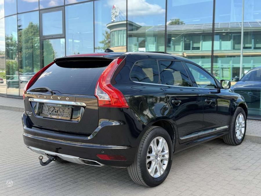 Melns Volvo XC60 2014 Utena, ar dzinēja tilpumu 2.40 L un nobraukumu 278 tūkst. km par 13750 €, foto 8 vietnē AUTOMOTO.COM.LV