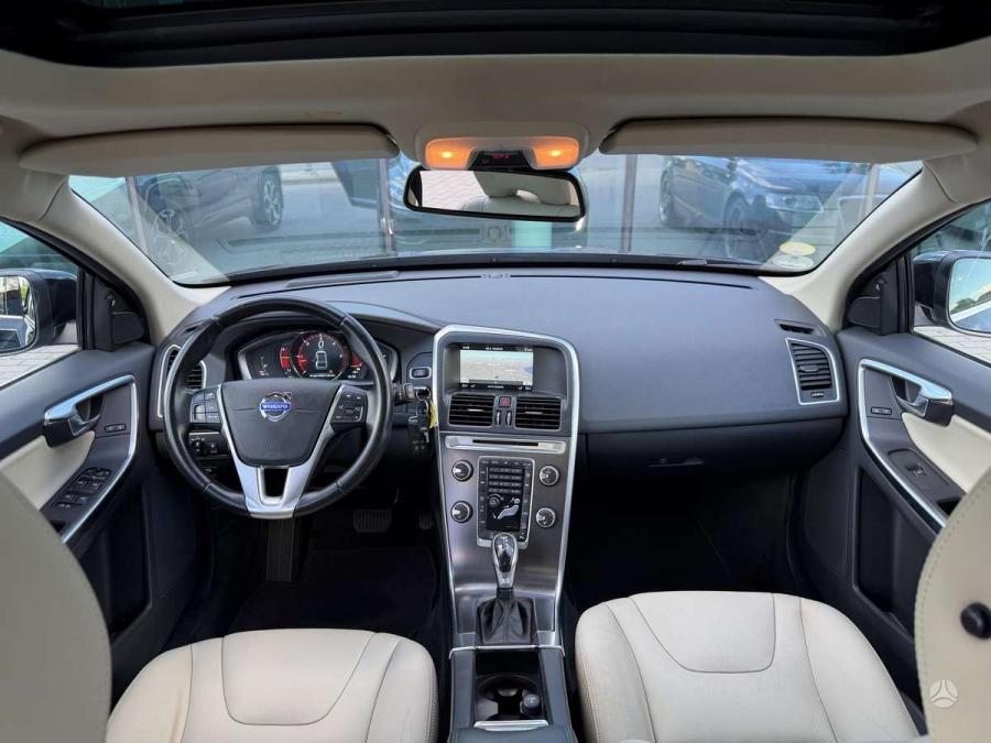 Melns Volvo XC60 2014 Utena, ar dzinēja tilpumu 2.40 L un nobraukumu 278 tūkst. km par 13750 €, foto 15 vietnē AUTOMOTO.COM.LV