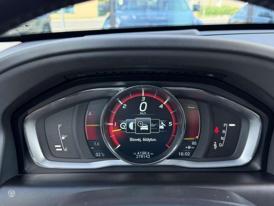 Melns Volvo XC60 2014 Utena, ar dzinēja tilpumu 2.40 L un nobraukumu 278 tūkst. km par 13750 €, foto 26 vietnē AUTOMOTO.COM.LV
