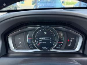 Melns Volvo XC60 2014 Utena, ar dzinēja tilpumu 2.40 L un nobraukumu 278 tūkst. km par 13750 €, foto 27 vietnē AUTOMOTO.COM.LV