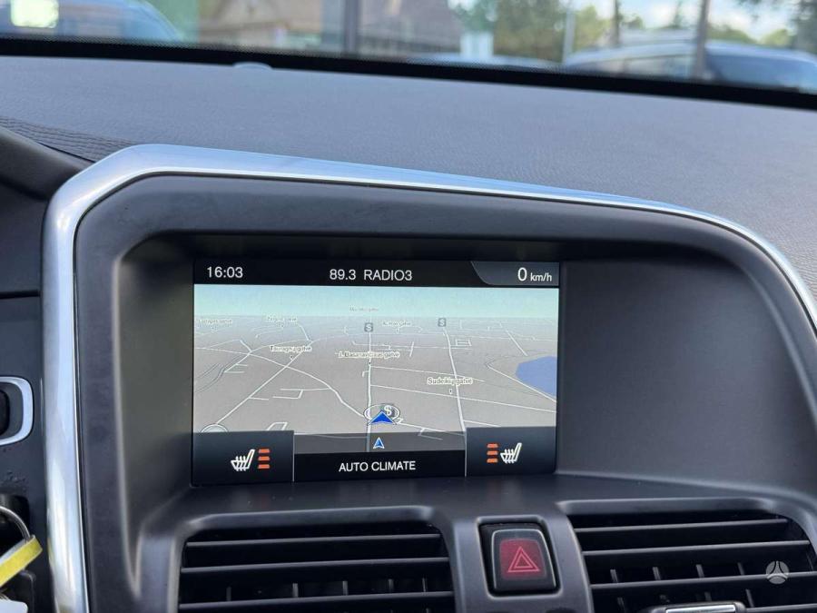Melns Volvo XC60 2014 Utena, ar dzinēja tilpumu 2.40 L un nobraukumu 278 tūkst. km par 13750 €, foto 36 vietnē AUTOMOTO.COM.LV