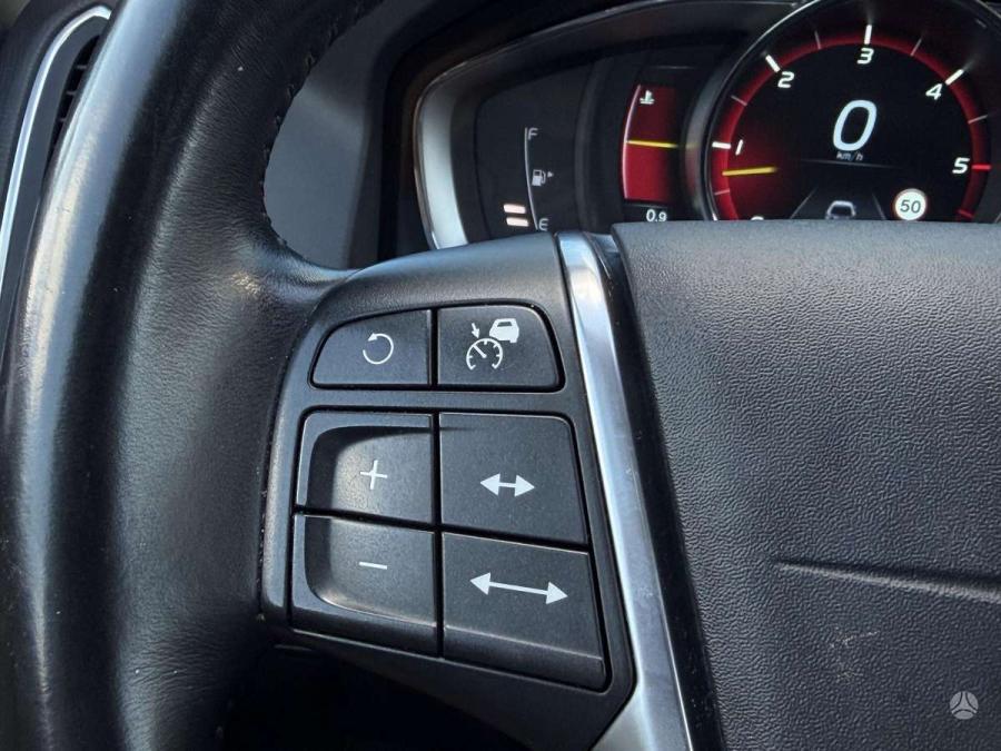 Melns Volvo XC60 2014 Utena, ar dzinēja tilpumu 2.40 L un nobraukumu 278 tūkst. km par 13750 €, foto 37 vietnē AUTOMOTO.COM.LV