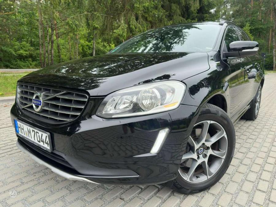 Black Volvo XC60 2014 in Vilnius, with an engine capacity of 1.98 L and mileage of 295 thousand km for 9999 €, photo 1 on AUTOMOTO.COM.LV