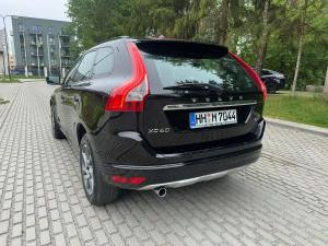 Black Volvo XC60 2014 in Vilnius, with an engine capacity of 1.98 L and mileage of 295 thousand km for 9999 €, photo 5 on AUTOMOTO.COM.LV