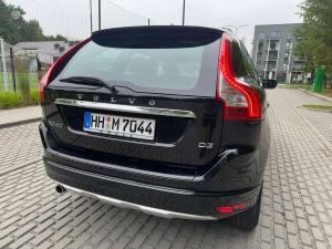 Black Volvo XC60 2014 in Vilnius, with an engine capacity of 1.98 L and mileage of 295 thousand km for 9999 €, photo 10 on AUTOMOTO.COM.LV